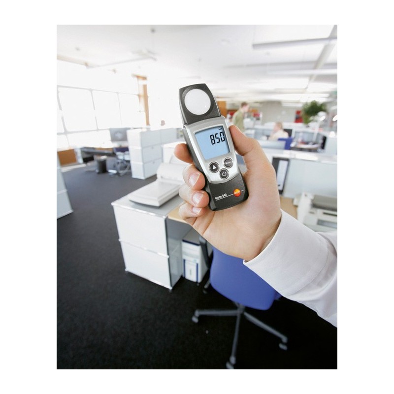 Luxómetro Testo 540 para medir intensidad de luz. Tienda de medidores